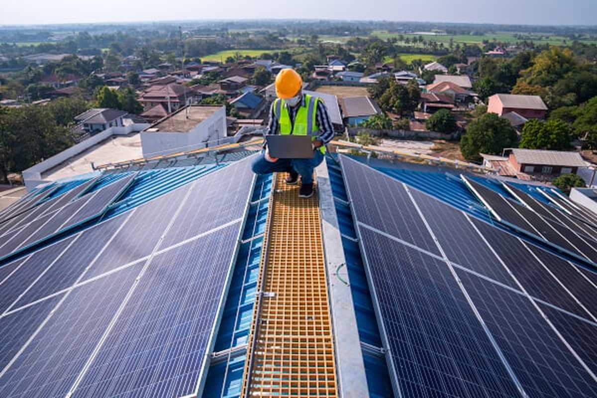 A Simple Guide to Getting Solar Panels for Your Home in 2024 - Solar ...